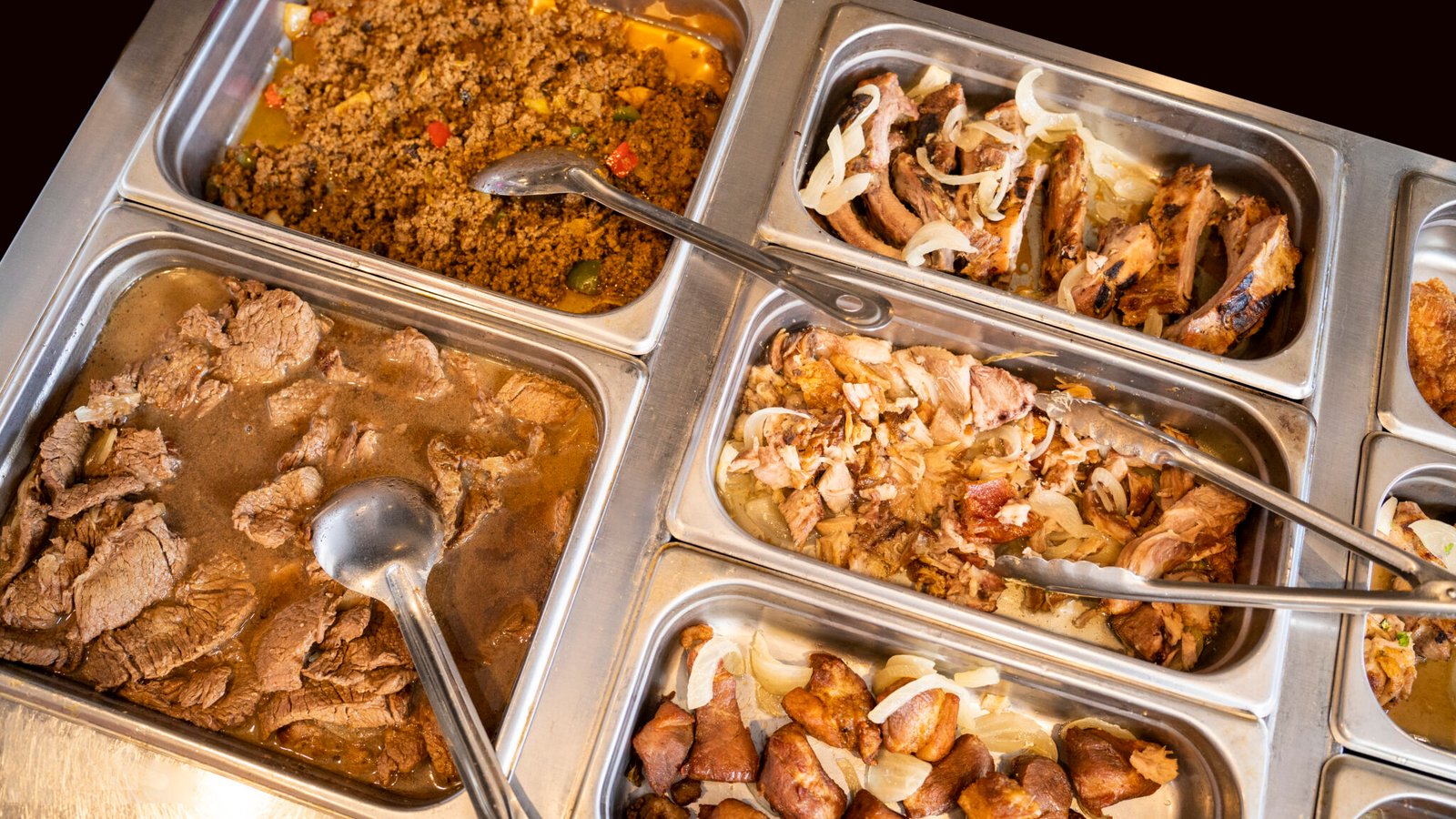 Buffet Cubano – El Mesón de Super Machi